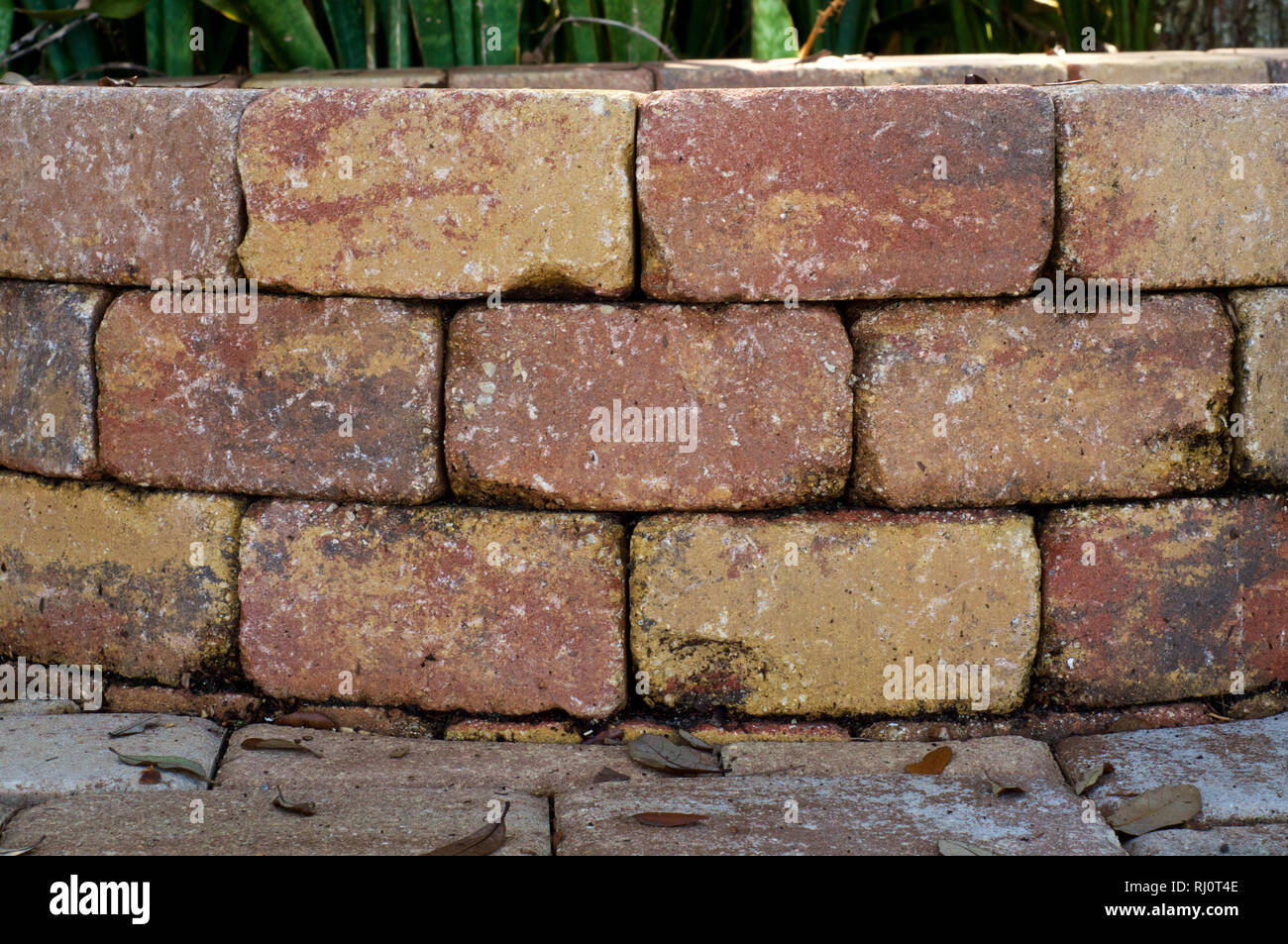 Curved red bricks hi-res stock photography and images - Alamy