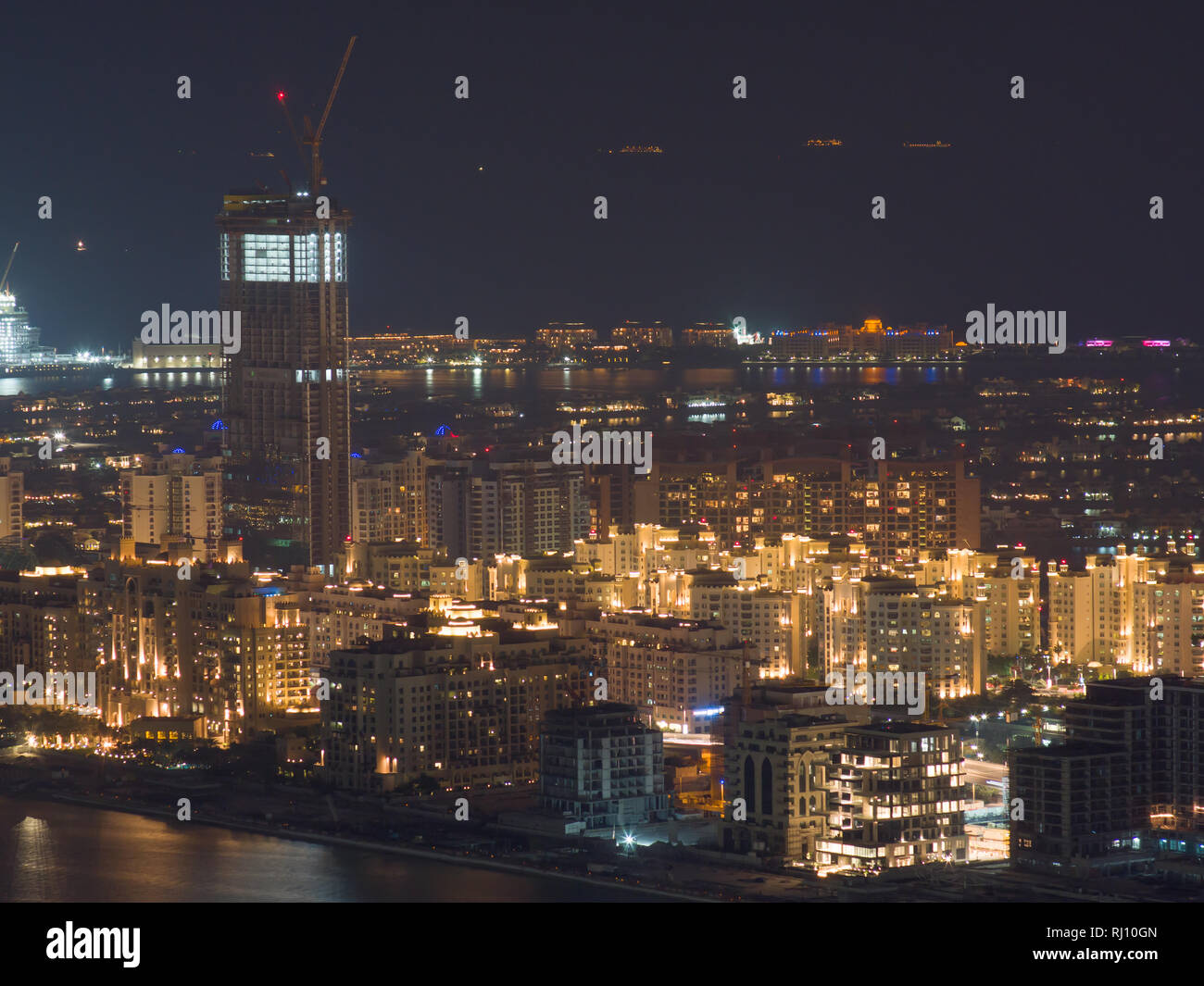 Jumeirah palm island night hi-res stock photography and images - Alamy