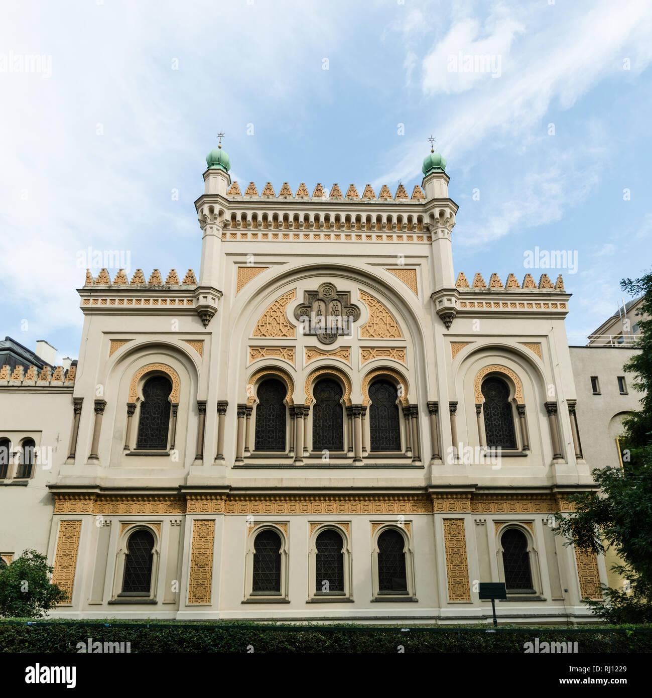 Spanish synagogue josefov prague hi-res stock photography and images ...