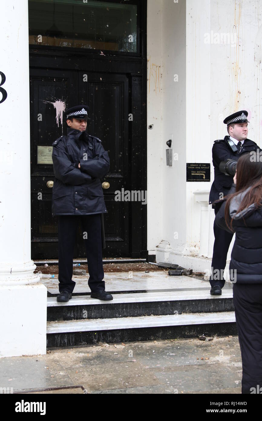 Belgrave square in london hi-res stock photography and images - Alamy