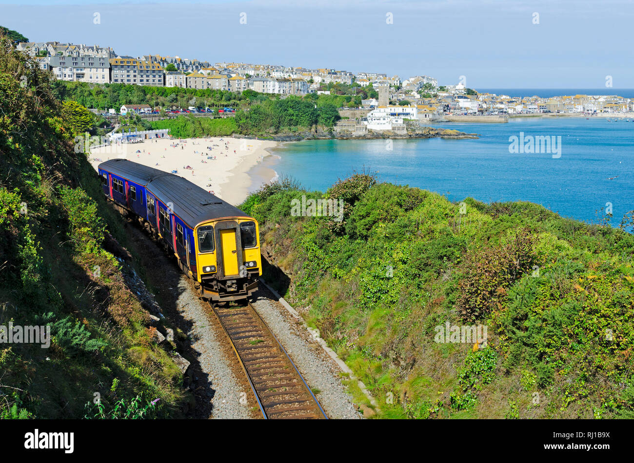 St ives coast railway line hi-res stock photography and images - Alamy