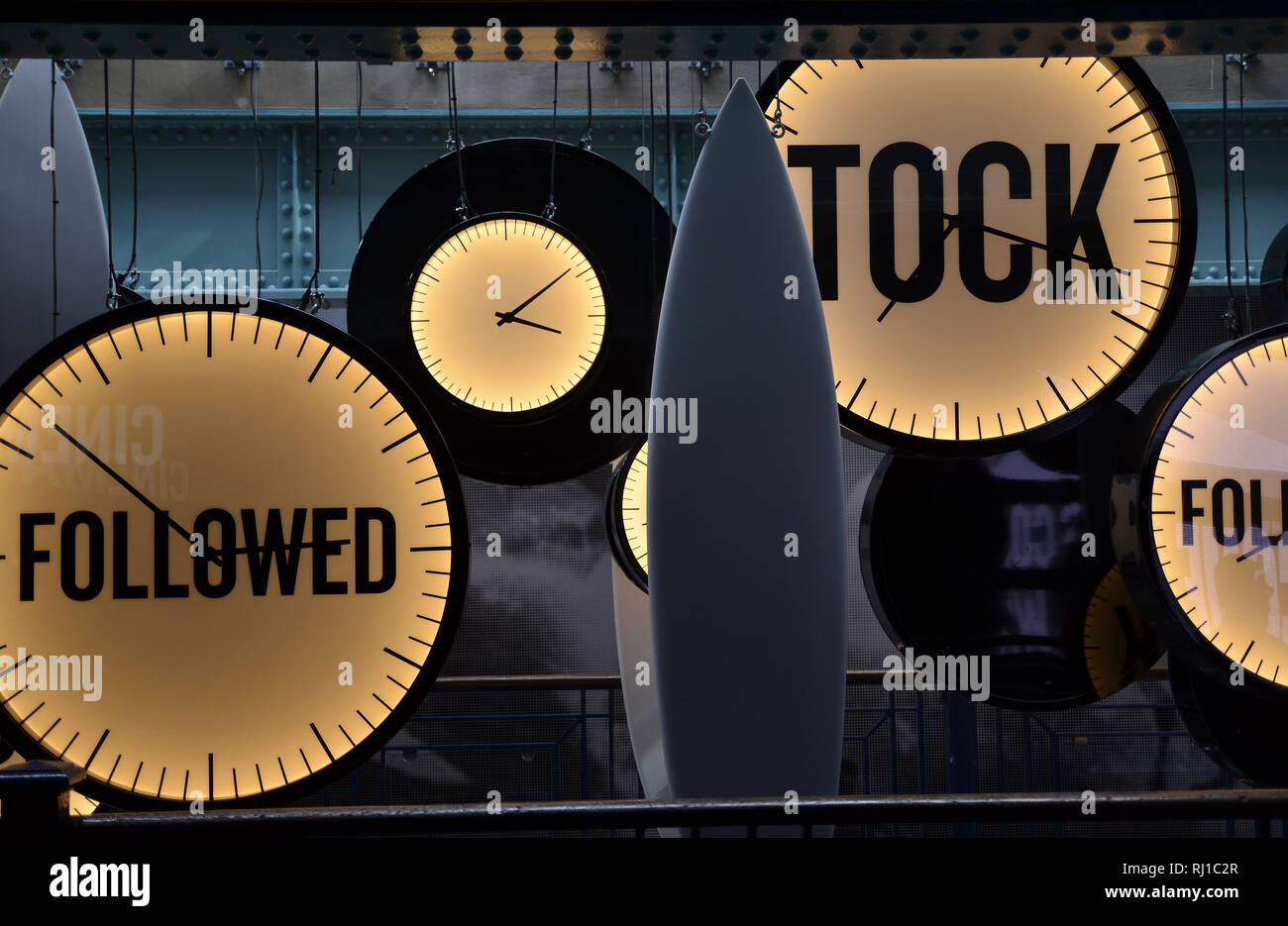 Guinness clock hi-res stock photography and images - Alamy