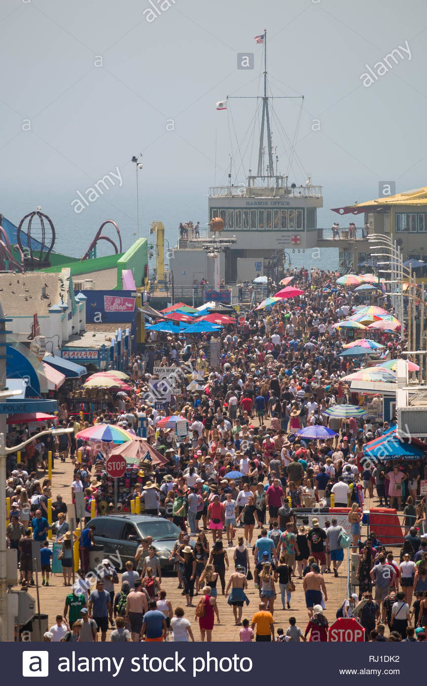 Los Angeles Crowd Crowds People High Resolution Stock Photography and ...