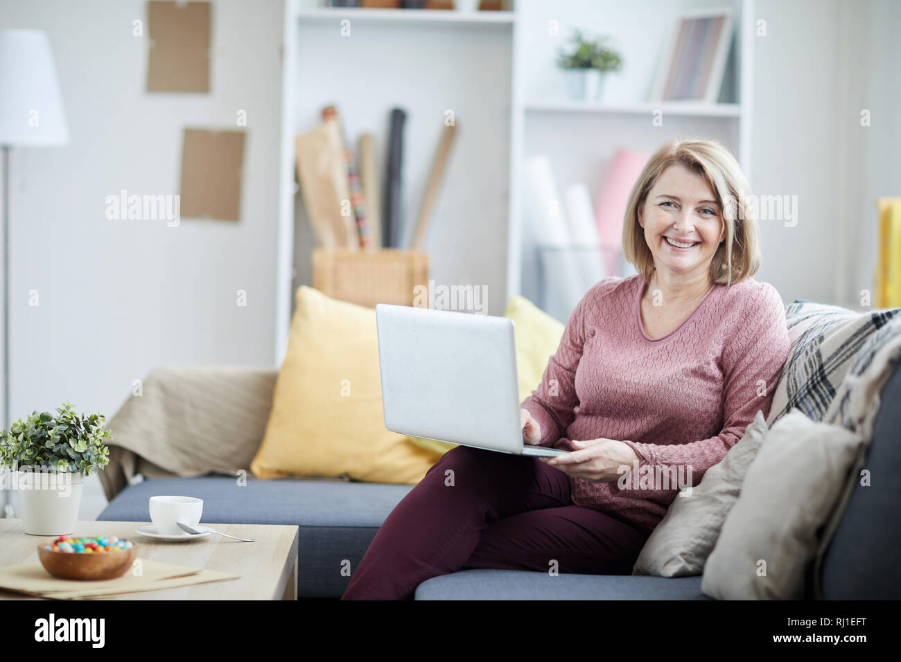 Modern Mature Woman Stock Photo - Alamy Modern Mature Woman Stock Photo - Alamy