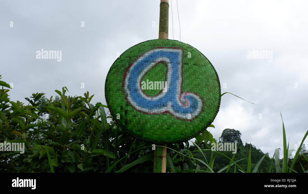 Maroon shape vector hi-res stock photography and images - Alamy