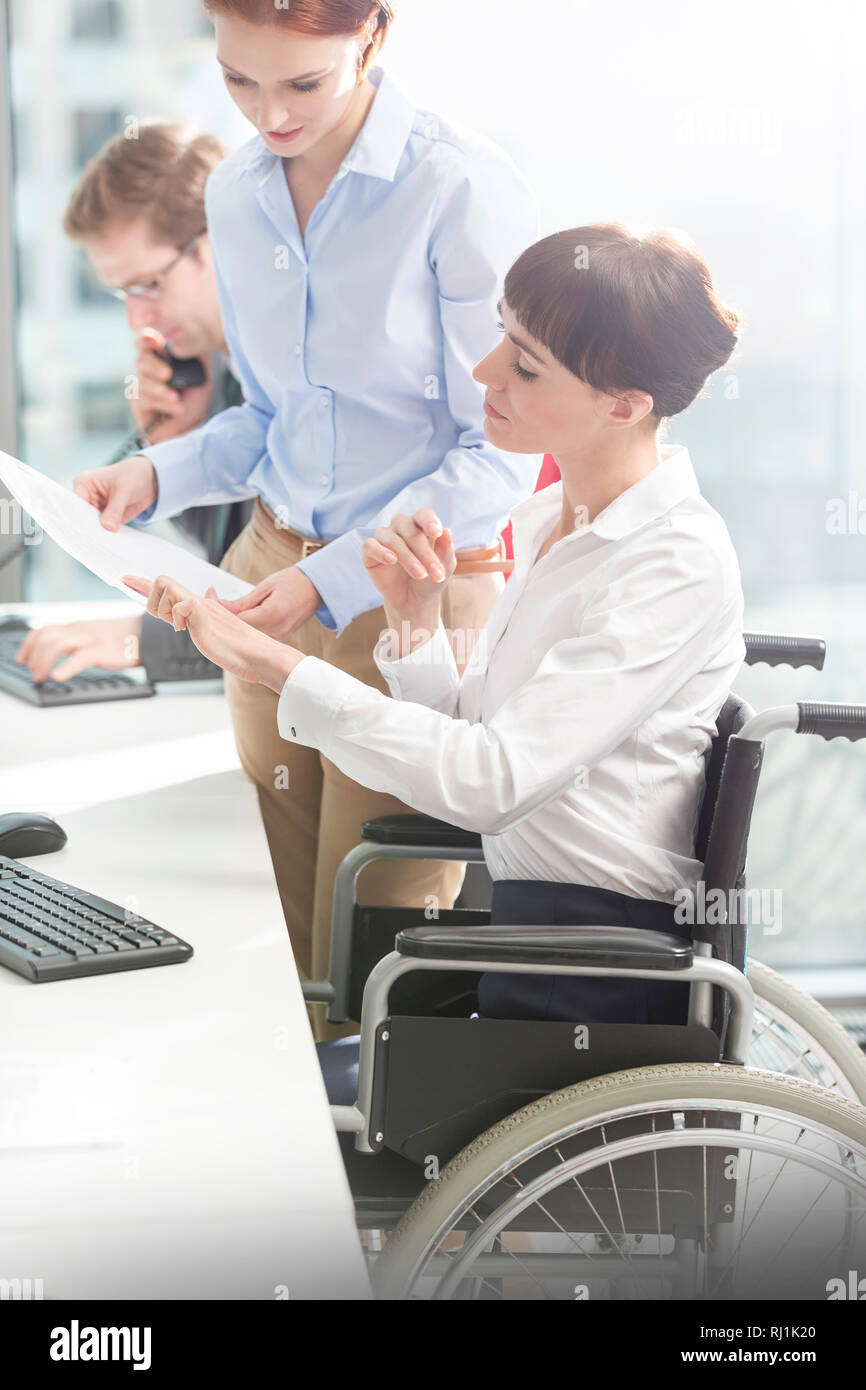 Disabled people working hi-res stock photography and images - Alamy