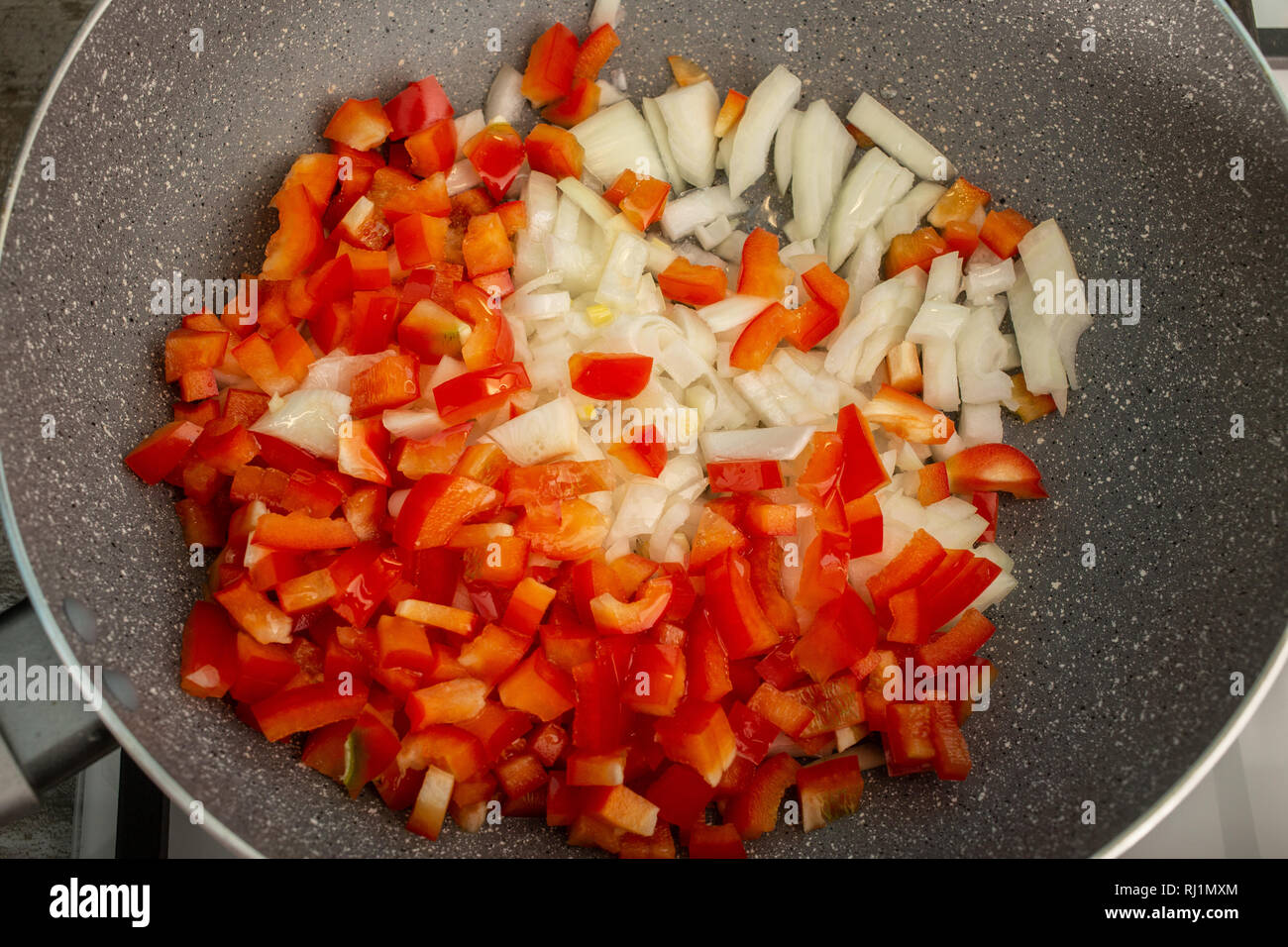 Wok top view hi-res stock photography and images - Alamy