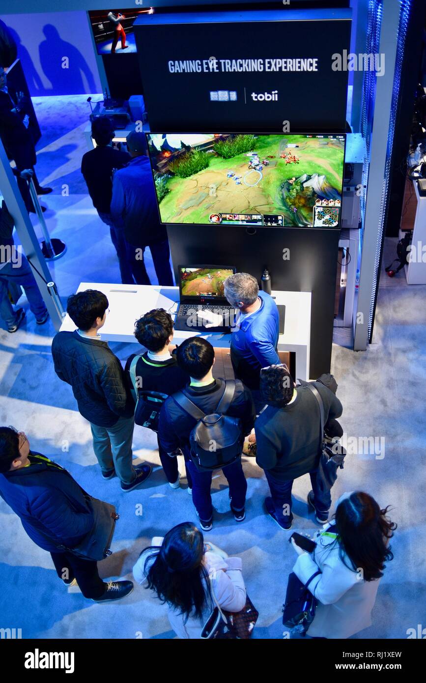 Augmented reality experience hi-res stock photography and images - Alamy