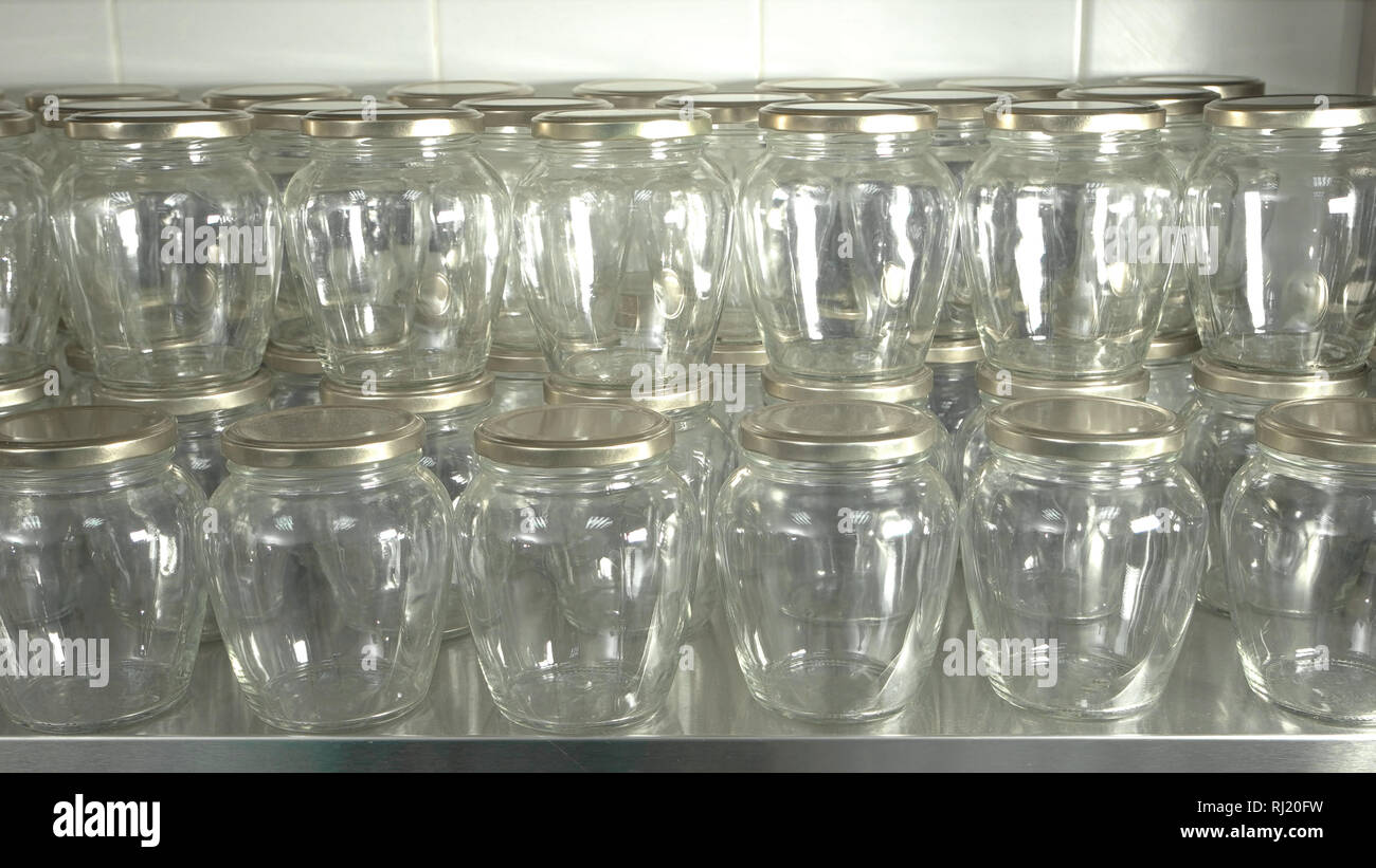 Empty glass jar jars shelf hi-res stock photography and images - Alamy