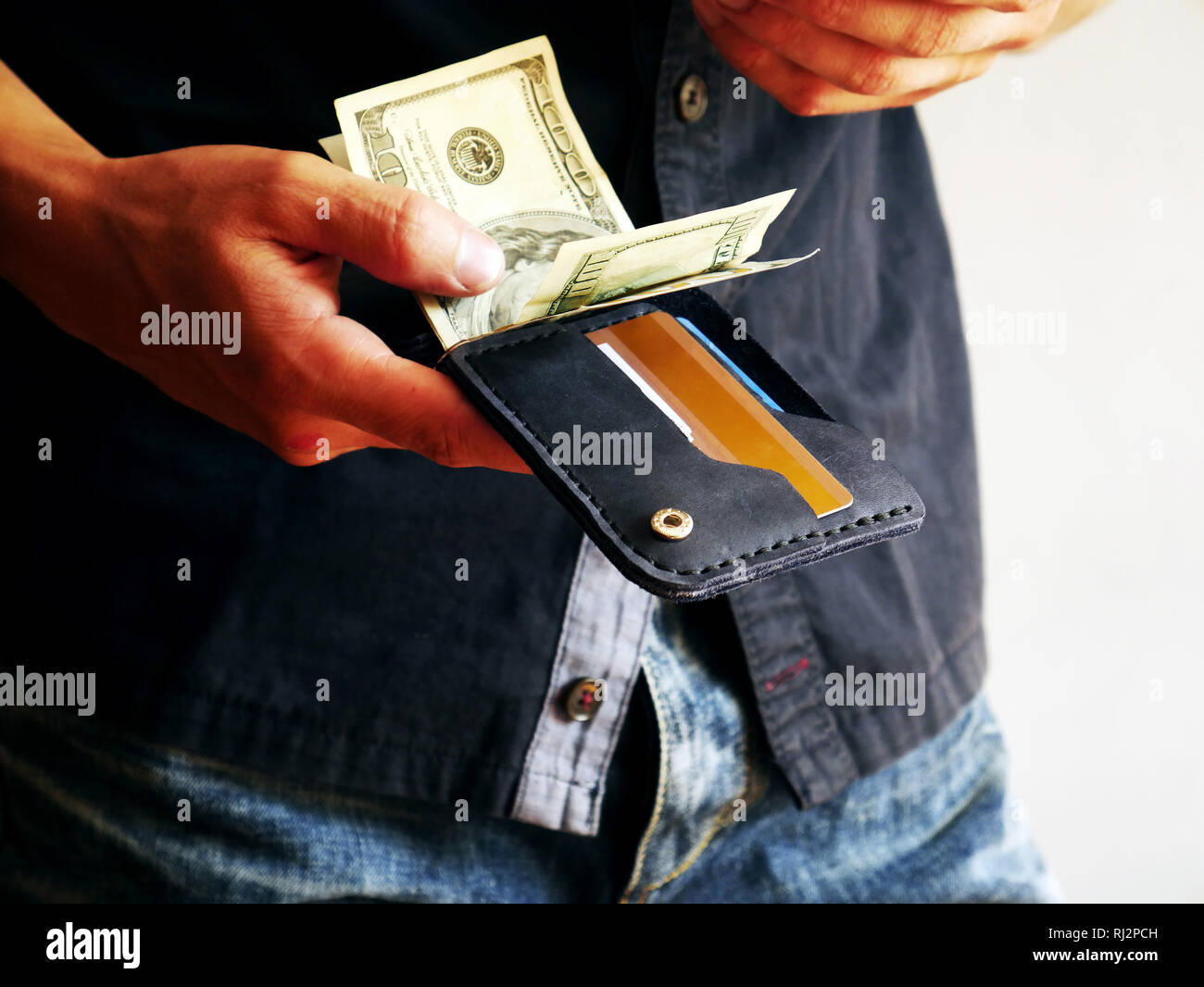 Out of wallet hi-res stock photography and images - Alamy