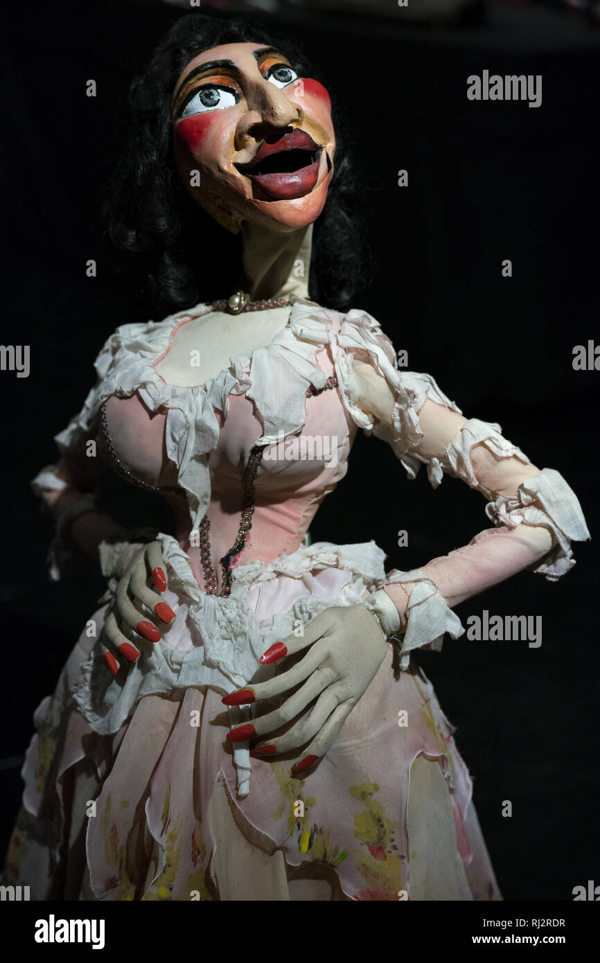 Exposition Marionettes (Puppet Exposition), shows the process of ...