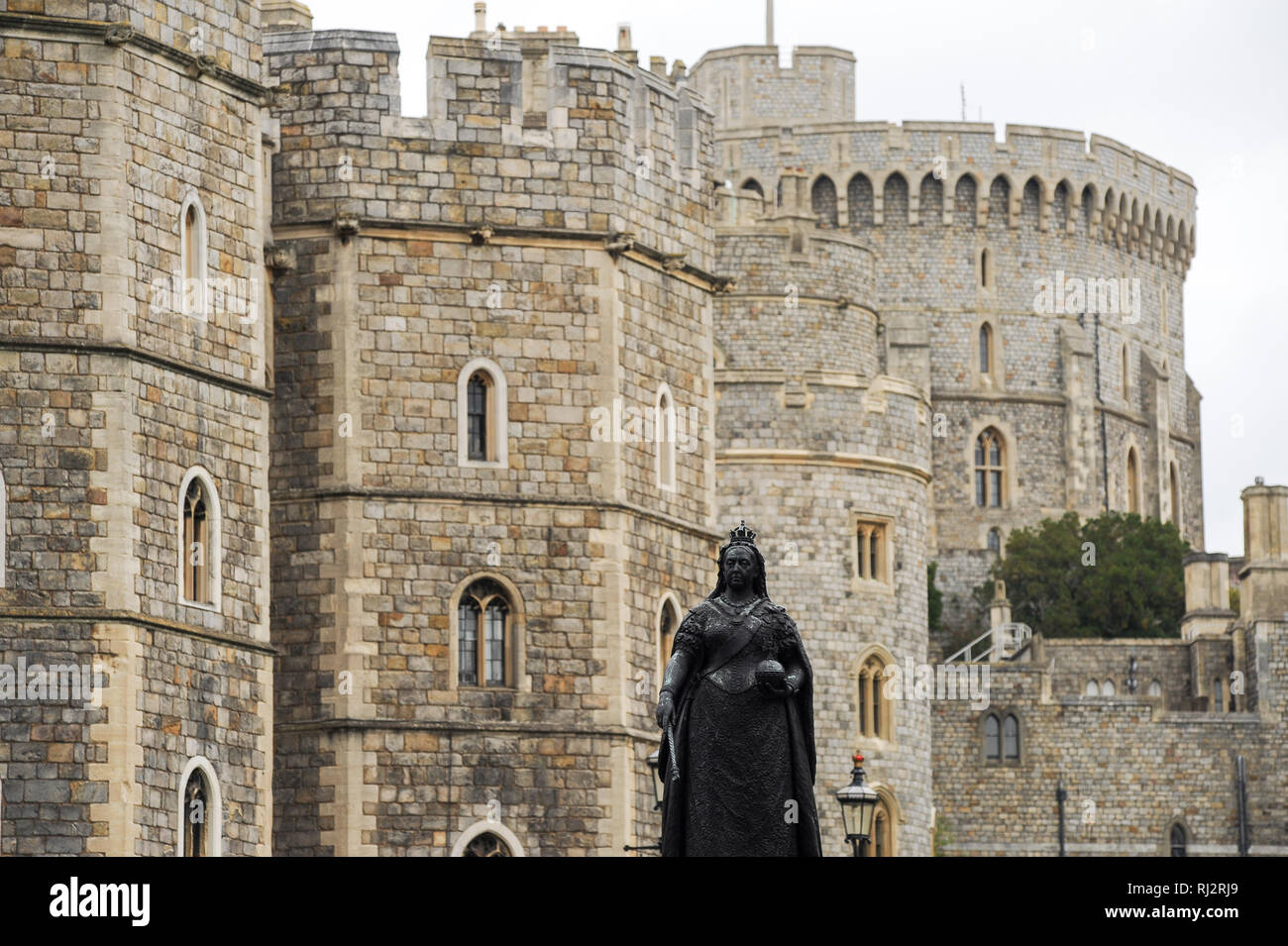 King henry viii gate hi-res stock photography and images - Alamy