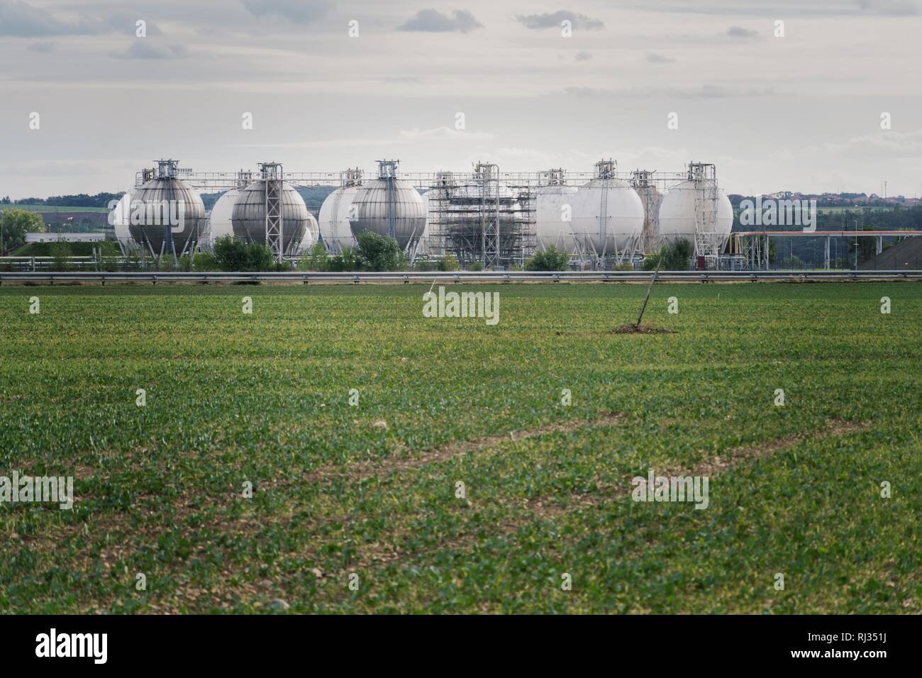 Gasoline storage tanks hi-res stock photography and images - Alamy