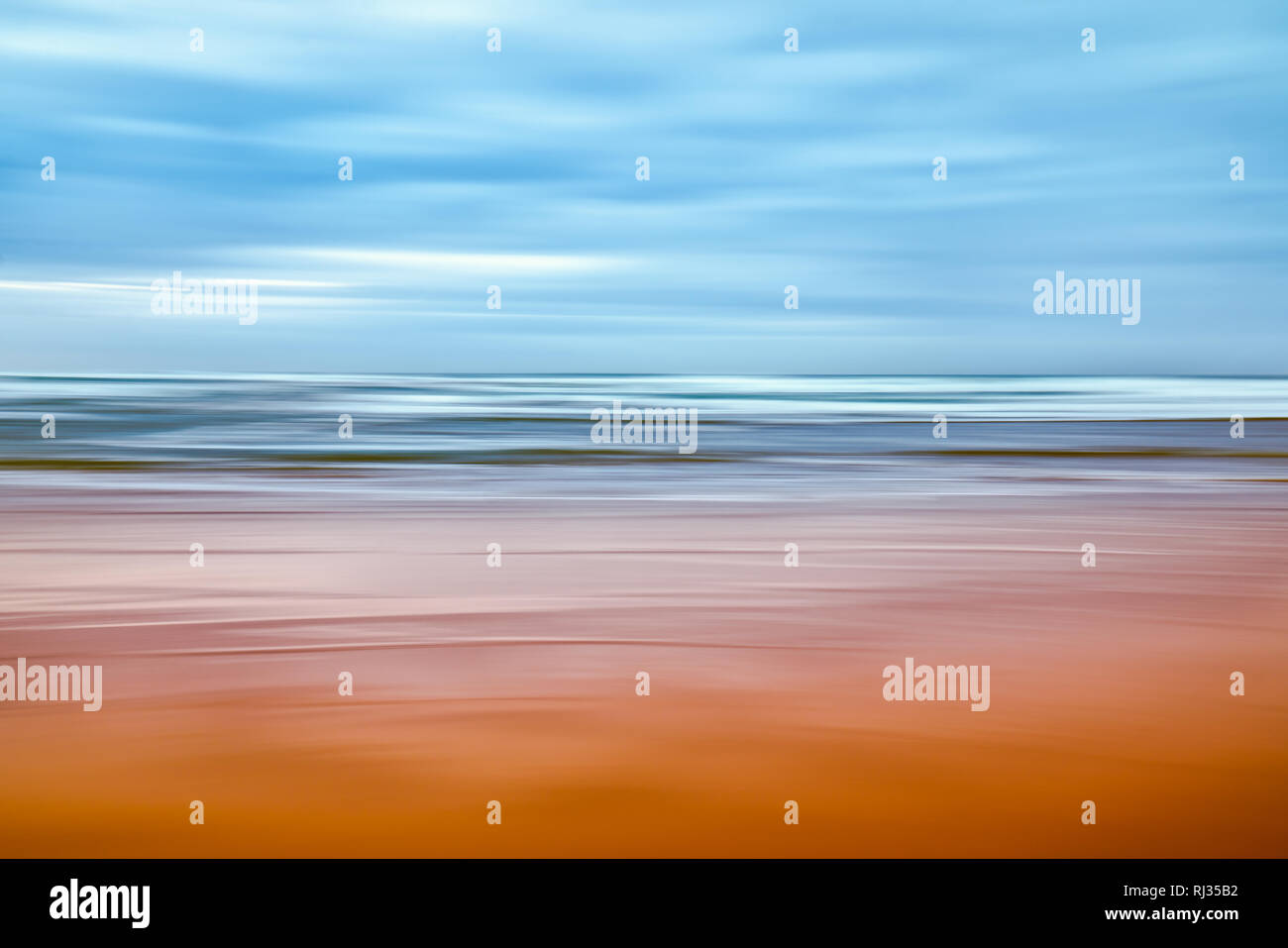 Abstract blurry sunset beach hi-res stock photography and images - Alamy