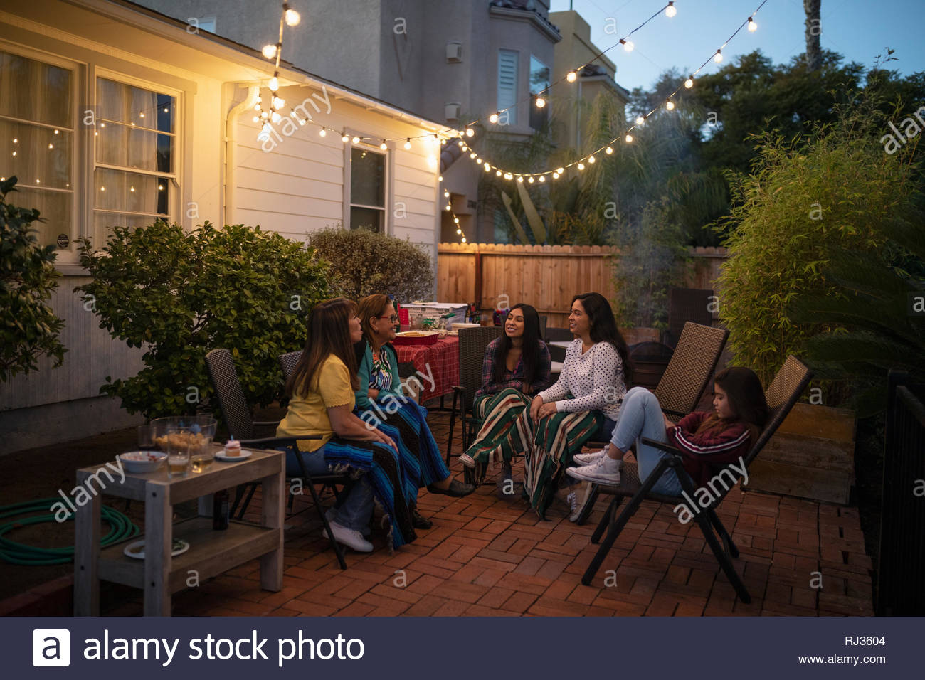 Tween 80 hi-res stock photography and images - Alamy