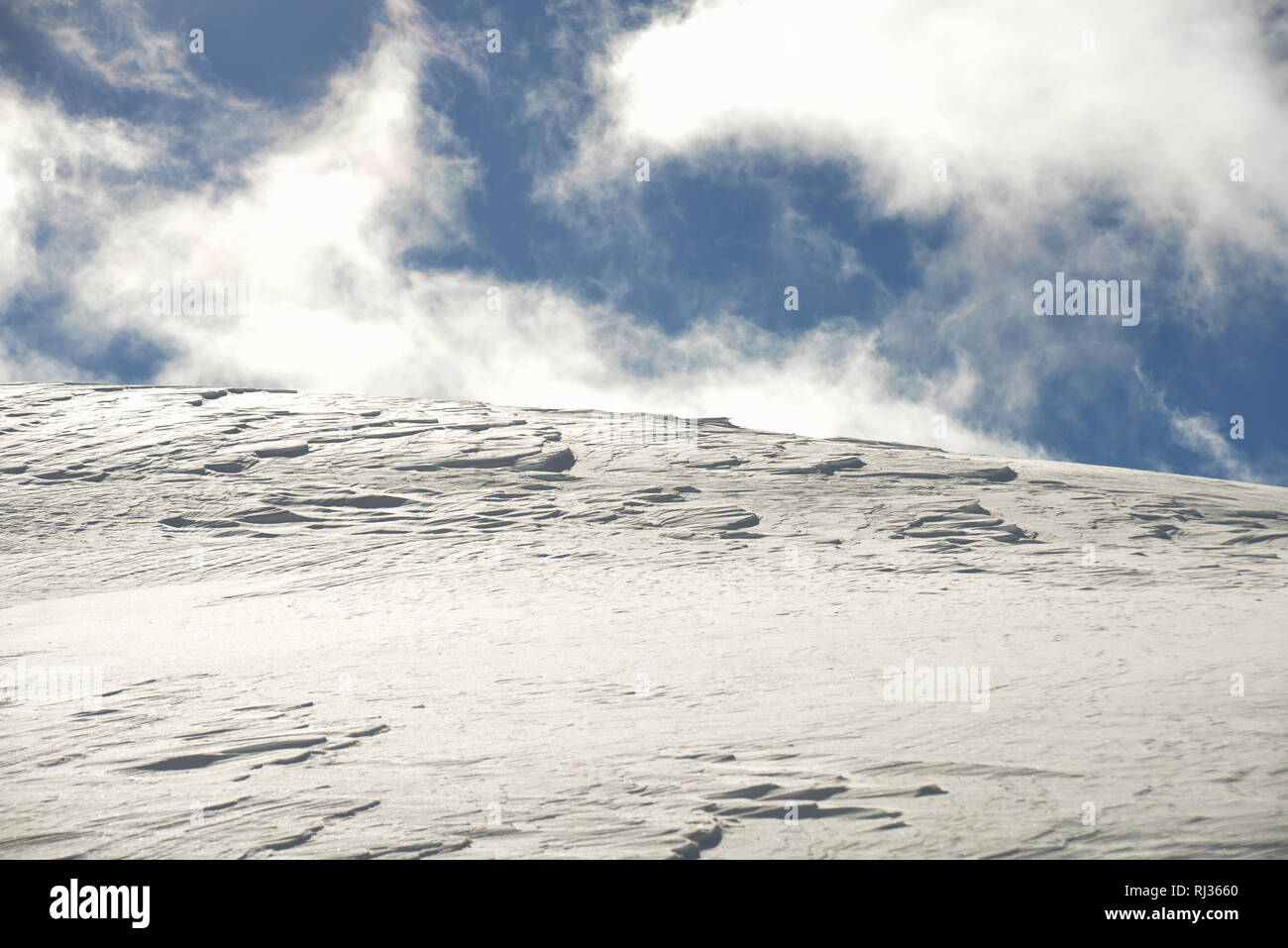 Snow details from mountains for background Stock Photo - Alamy