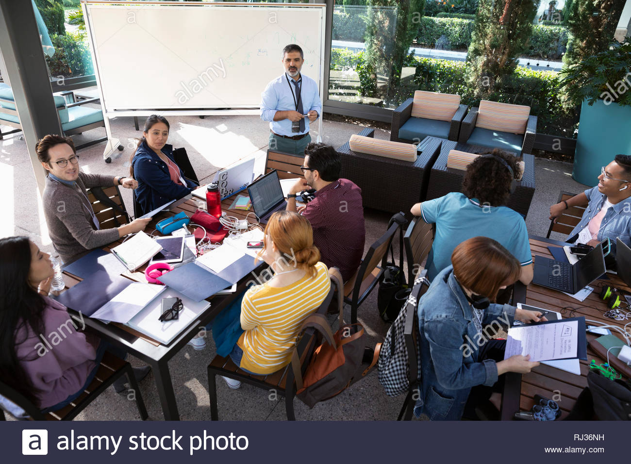 Strategy meeting hi-res stock photography and images - Alamy