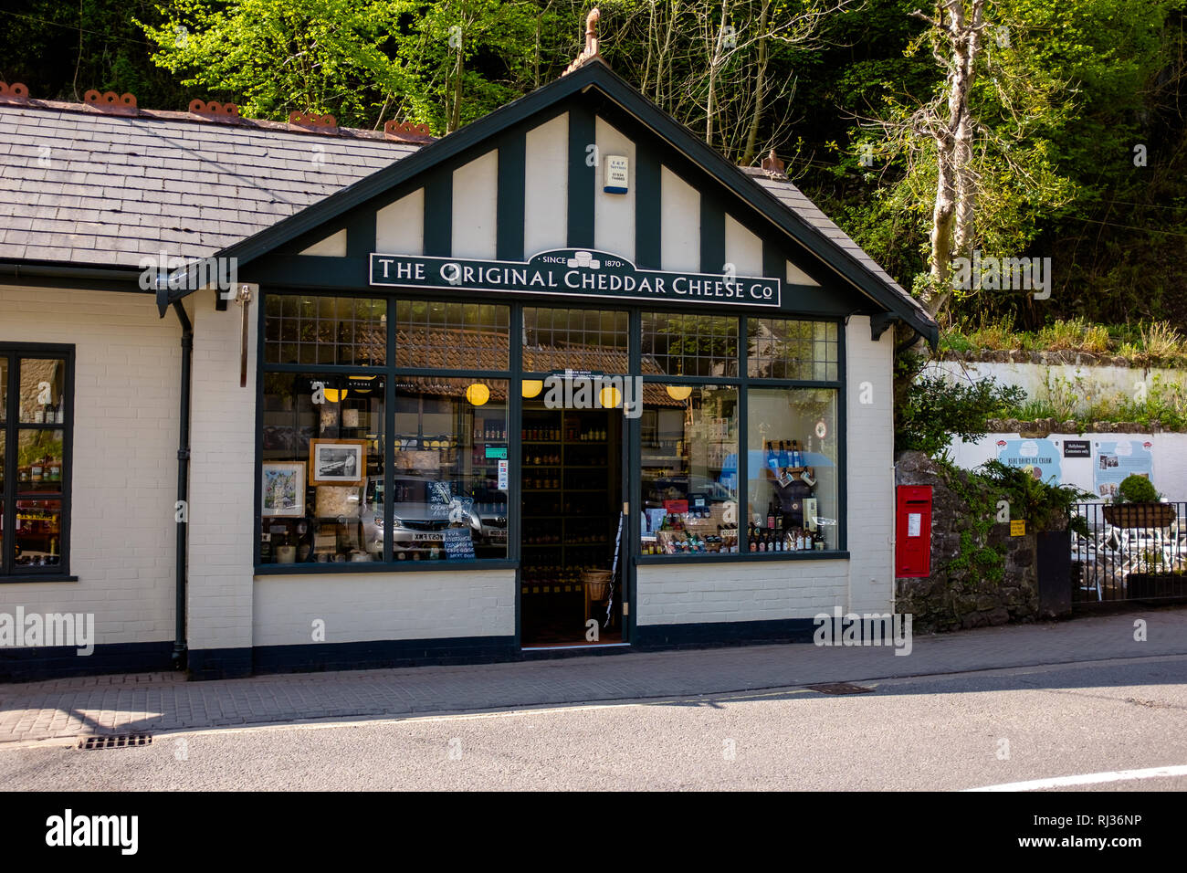 Cheddar gorge cheese hi-res stock photography and images - Alamy