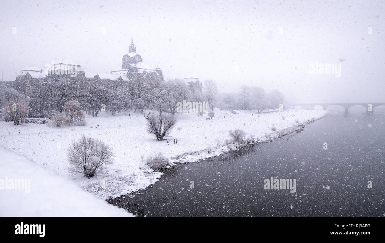 White elbe hi-res stock photography and images - Alamy