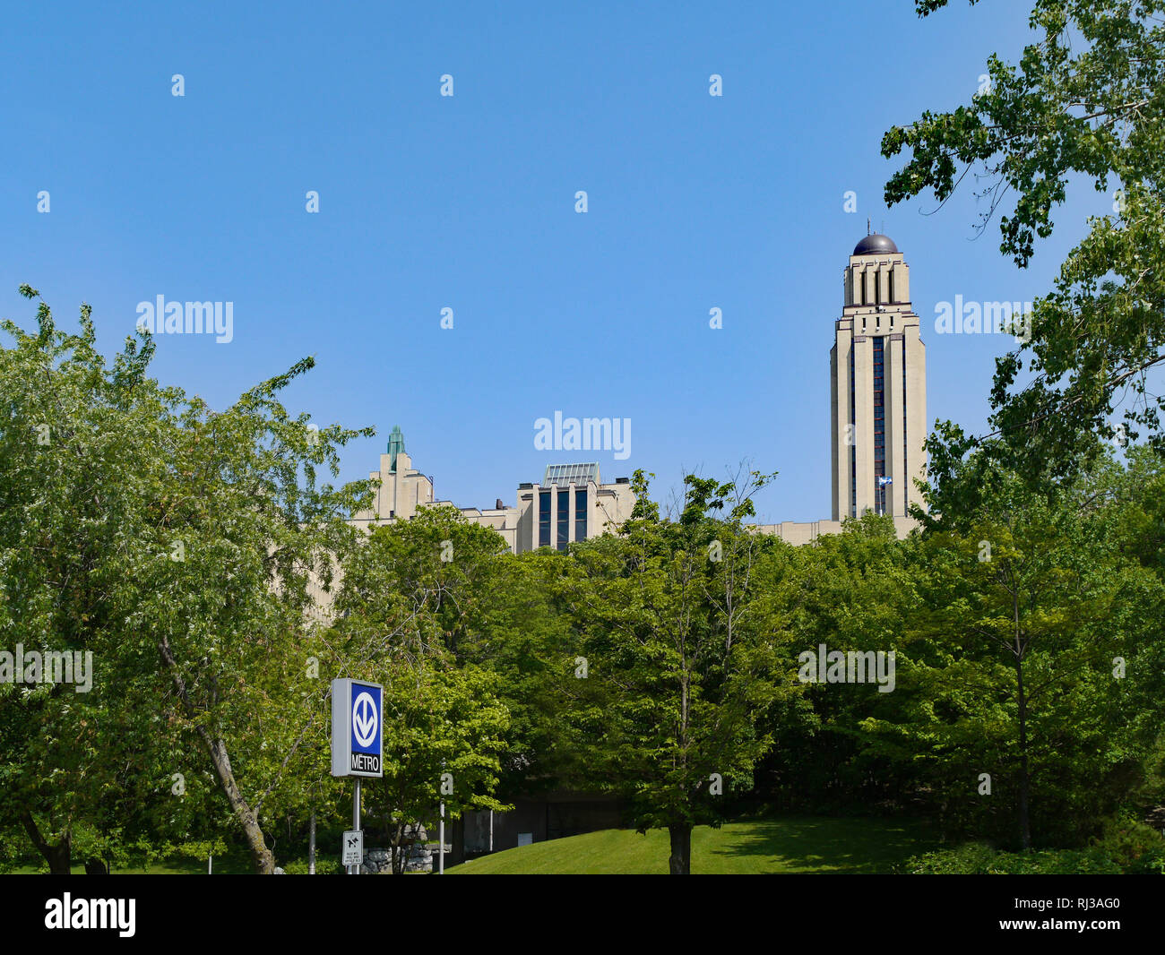 Montreal tower observatory hi-res stock photography and images - Alamy