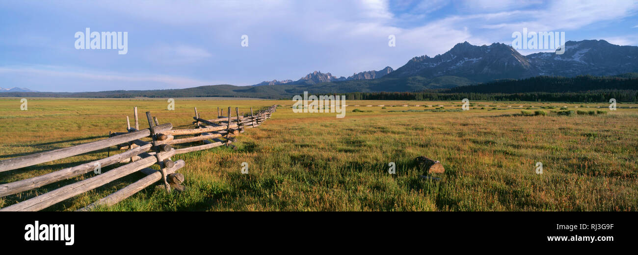 USA, Idaho, Sawtooth National Recreation Area, Sawtooth National Forest ...