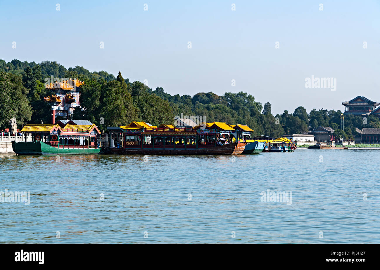 Beijing dragon boats hi-res stock photography and images - Alamy
