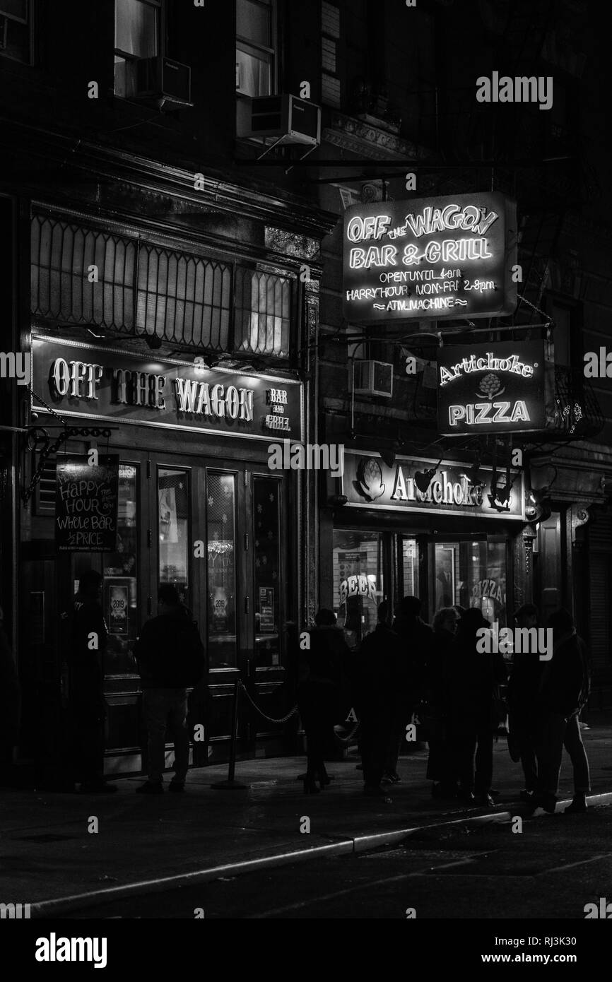 Nyc nightlife Black and White Stock Photos & Images - Alamy