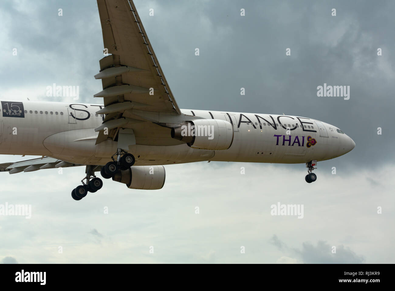 Aerial view of airbus a330 hi-res stock photography and images - Alamy
