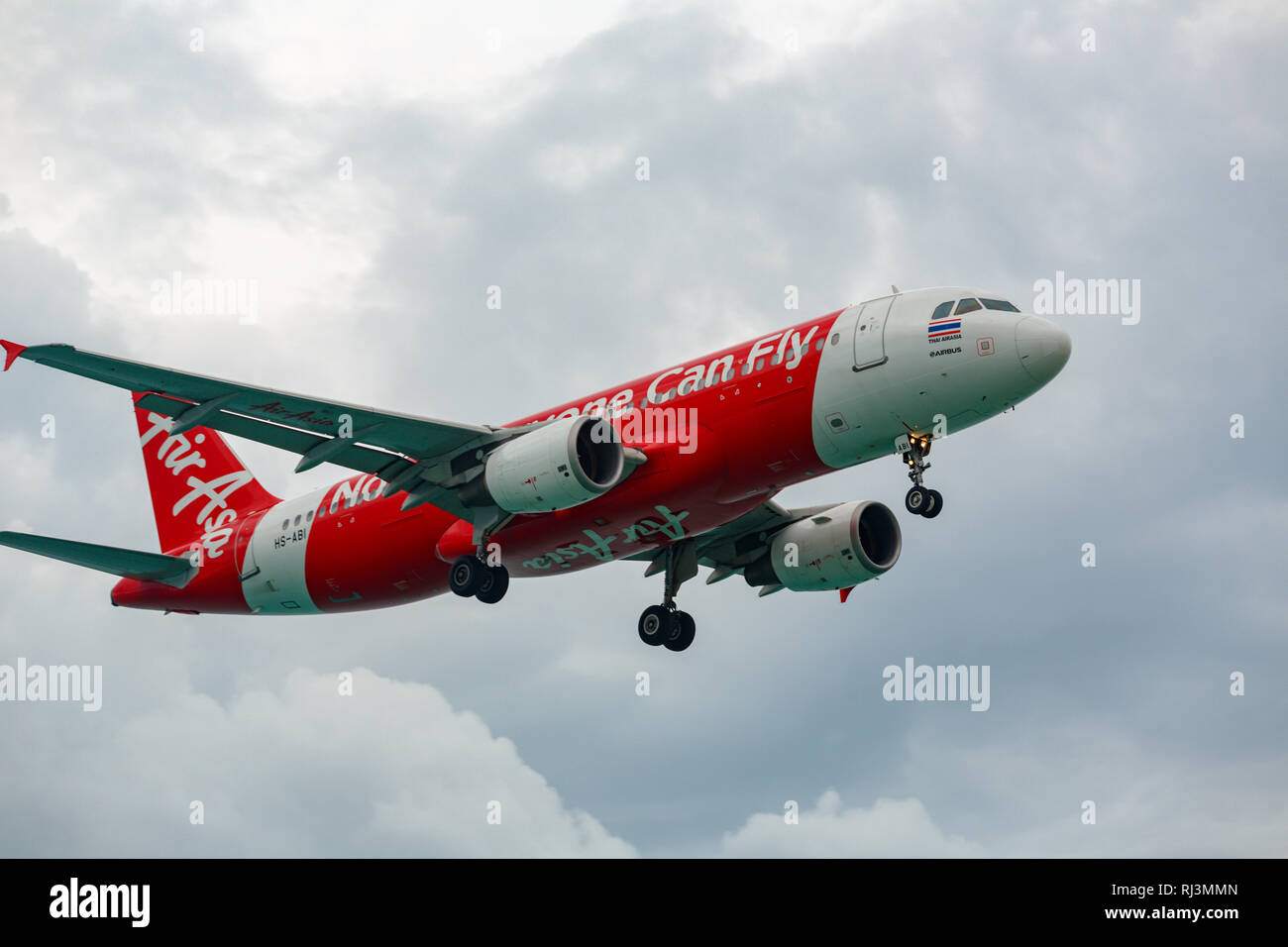 Airasia plane departure hi-res stock photography and images - Alamy