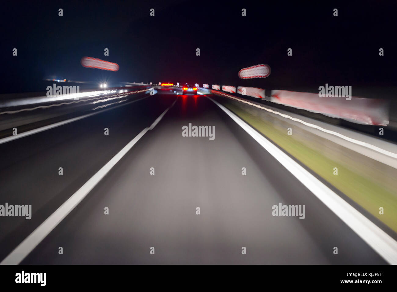 Night lights from car hi-res stock photography and images - Alamy