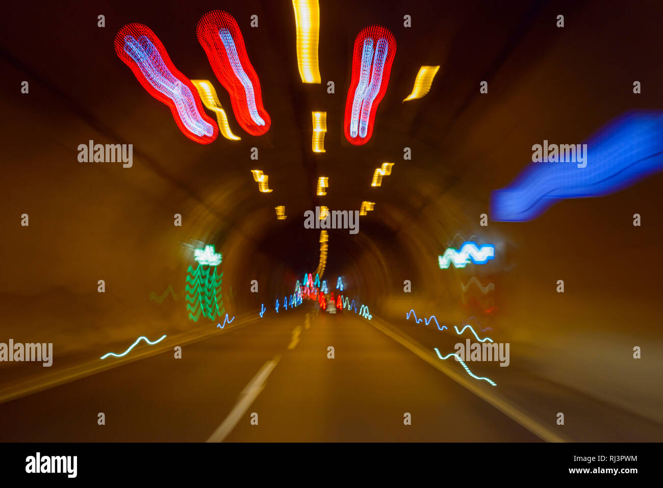 Road the way forward hi-res stock photography and images - Alamy