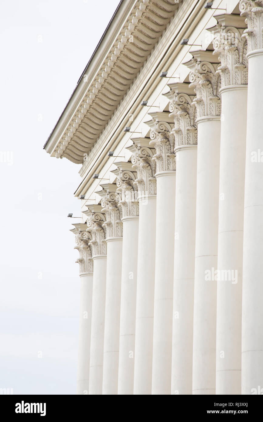 Classical column facade hi-res stock photography and images - Alamy