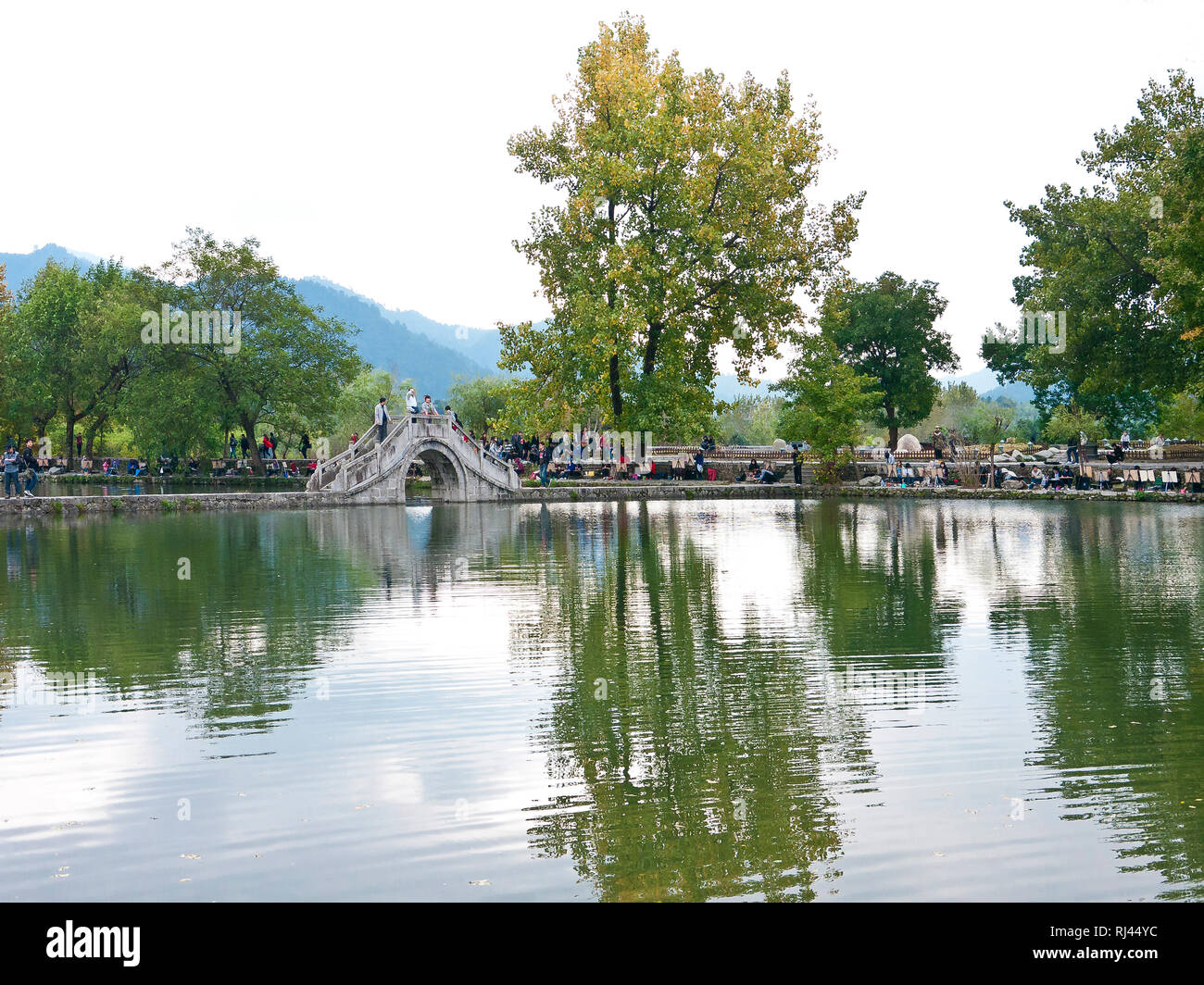 Pictorial Bridge on South Lake, Hongcun, Anhui, China Stock Photo - Alamy