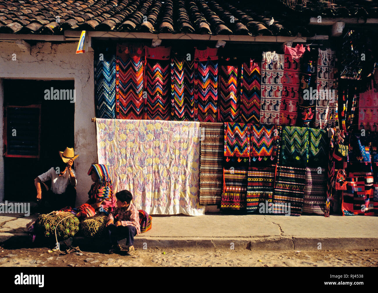 Street Market, Chichicastenango, Guatemala Stock Photo - Alamy