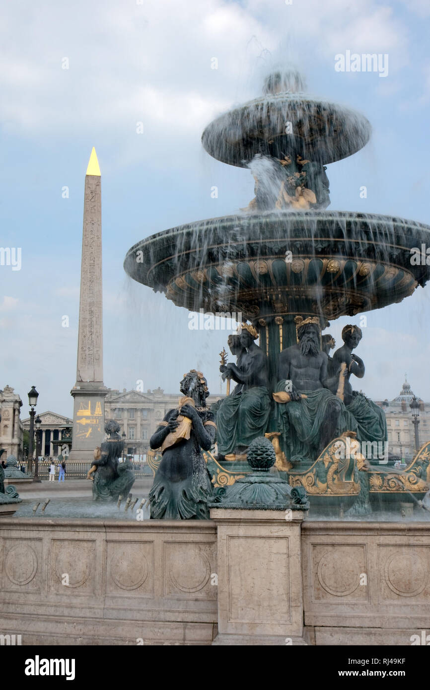 Obelisk of place de la concorde hi-res stock photography and images - Alamy