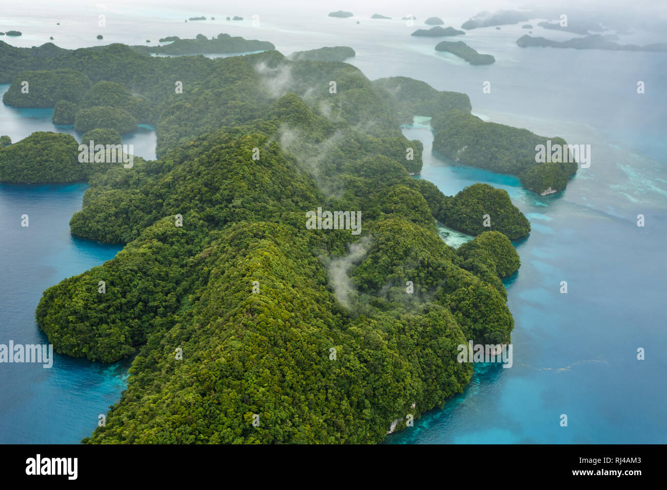 Pacific ocean seascape coral hi-res stock photography and images - Alamy