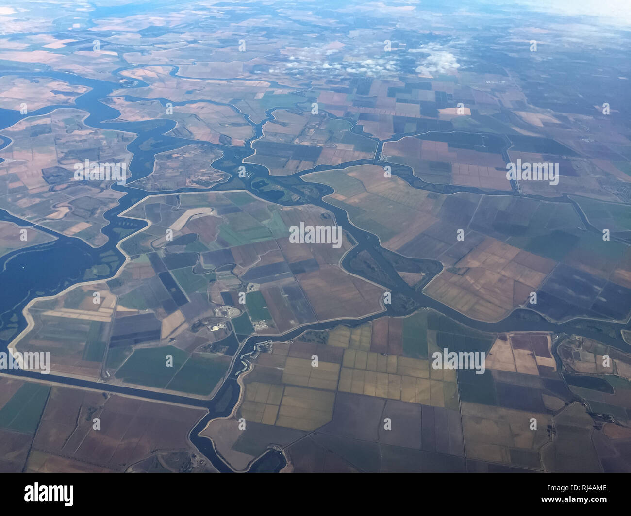 Flat crops hi-res stock photography and images - Alamy