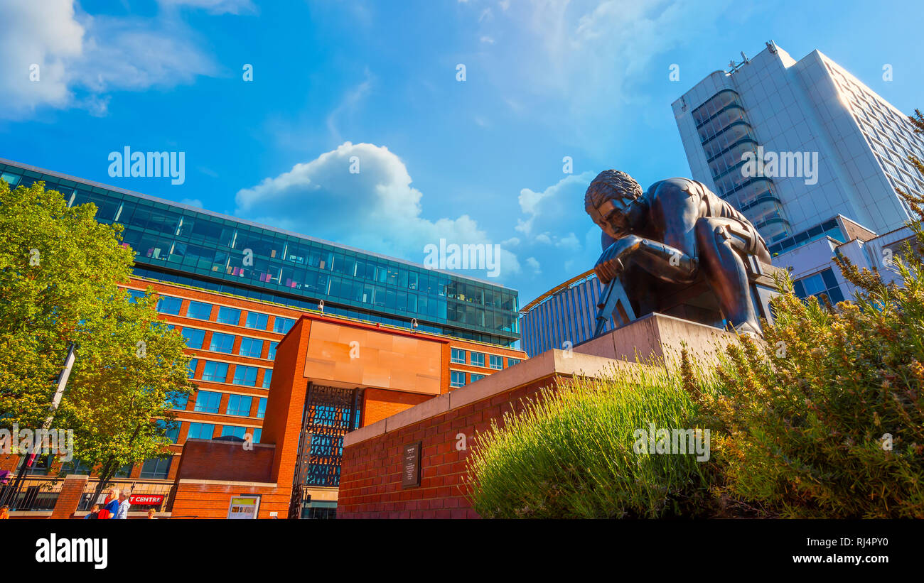 British Library Sculpture High Resolution Stock Photography and Images ...