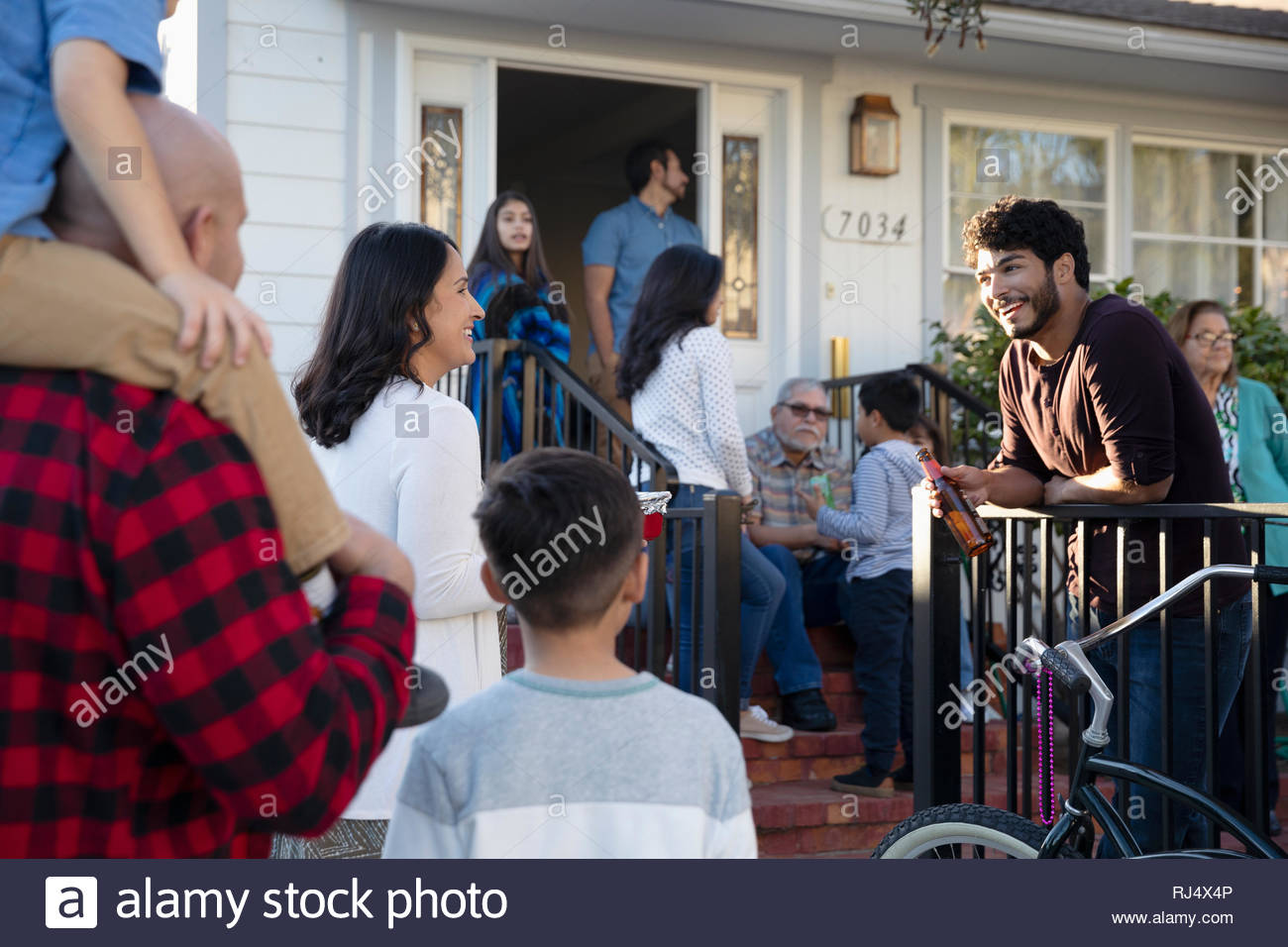 Neighbors of latin hi-res stock photography and images - Alamy
