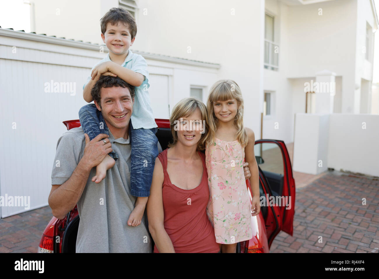 Heim und familie hi-res stock photography and images - Alamy