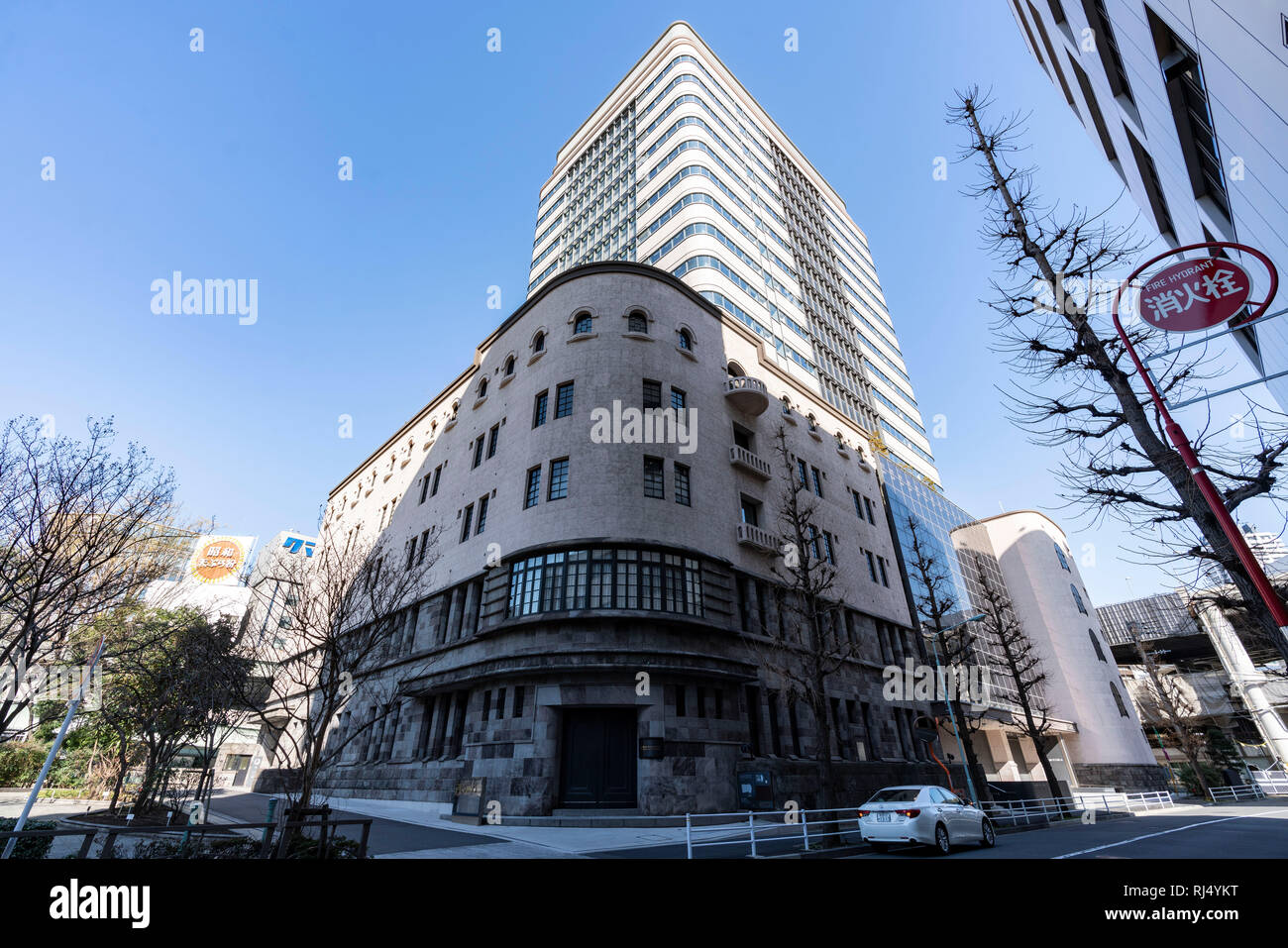 Nihonbashi building chuo ku japan tokyo hi-res stock photography and ...