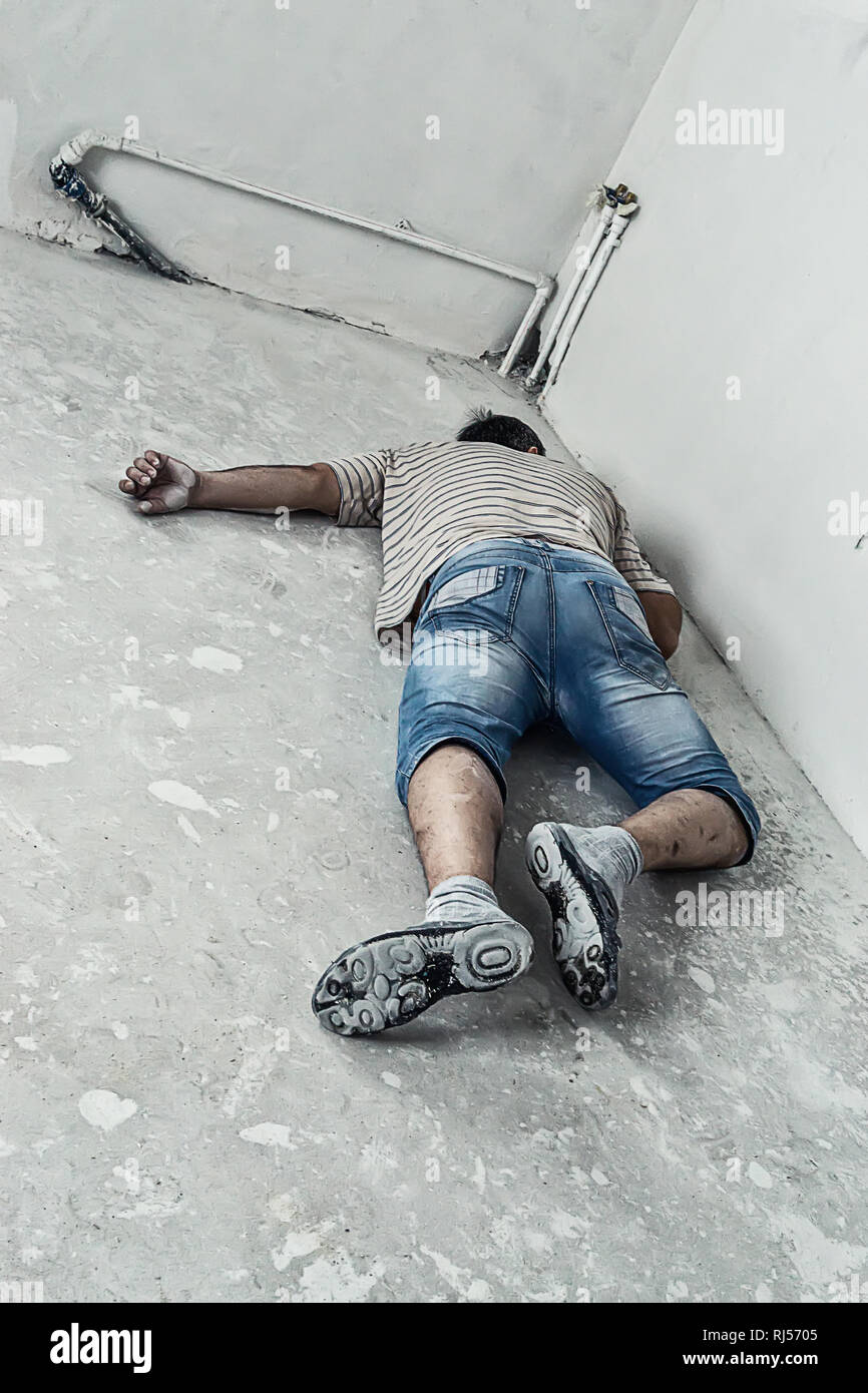 dead, the killed person on building, at an entrance Stock Photo - Alamy