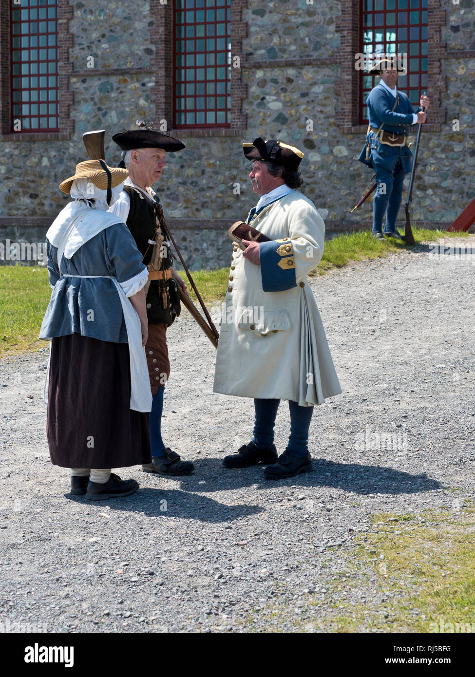 Costumed interpreters hi-res stock photography and images - Alamy