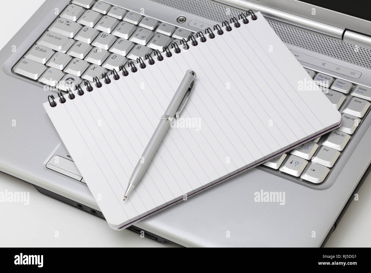 Write on a notebook hi-res stock photography and images - Alamy