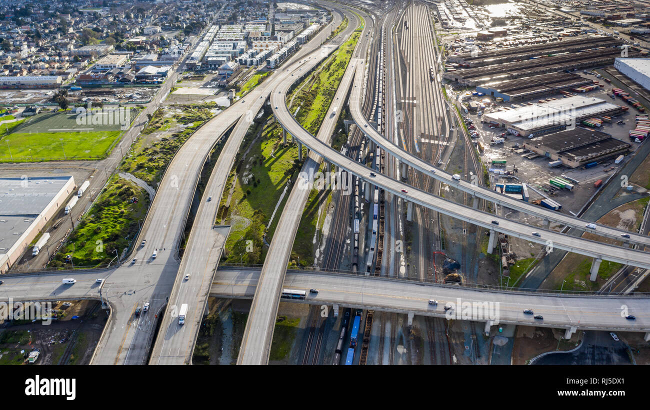 Maze aerial hi-res stock photography and images - Alamy