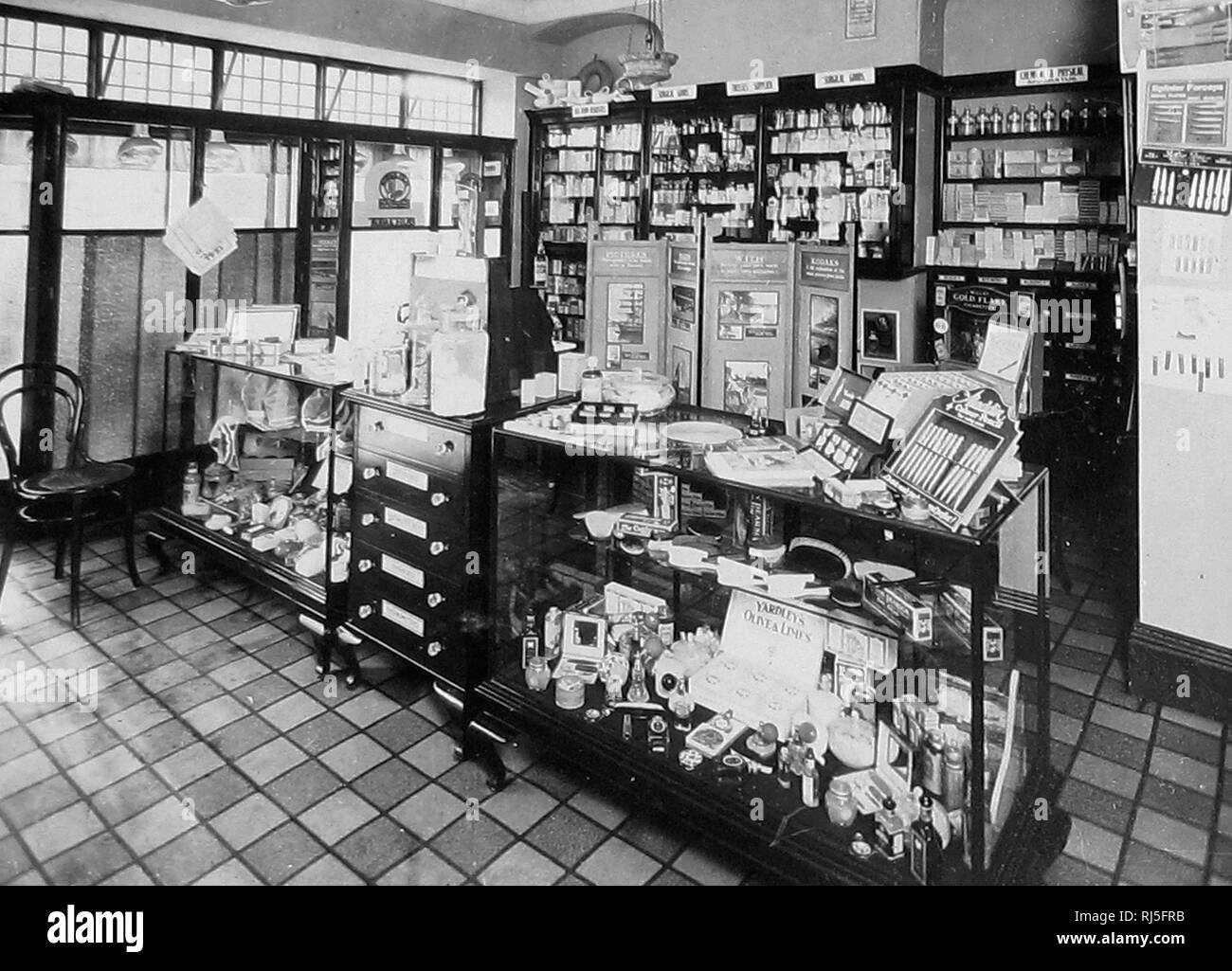 Chemist Pharmacy shop Stock Photo - Alamy