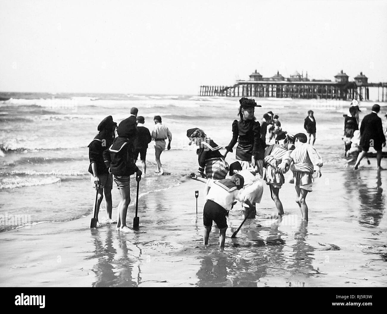 Children Paddling Victorian High Resolution Stock Photography and ...