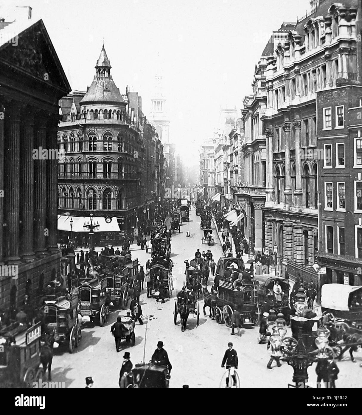 Victorian London Street Black and White Stock Photos & Images - Alamy