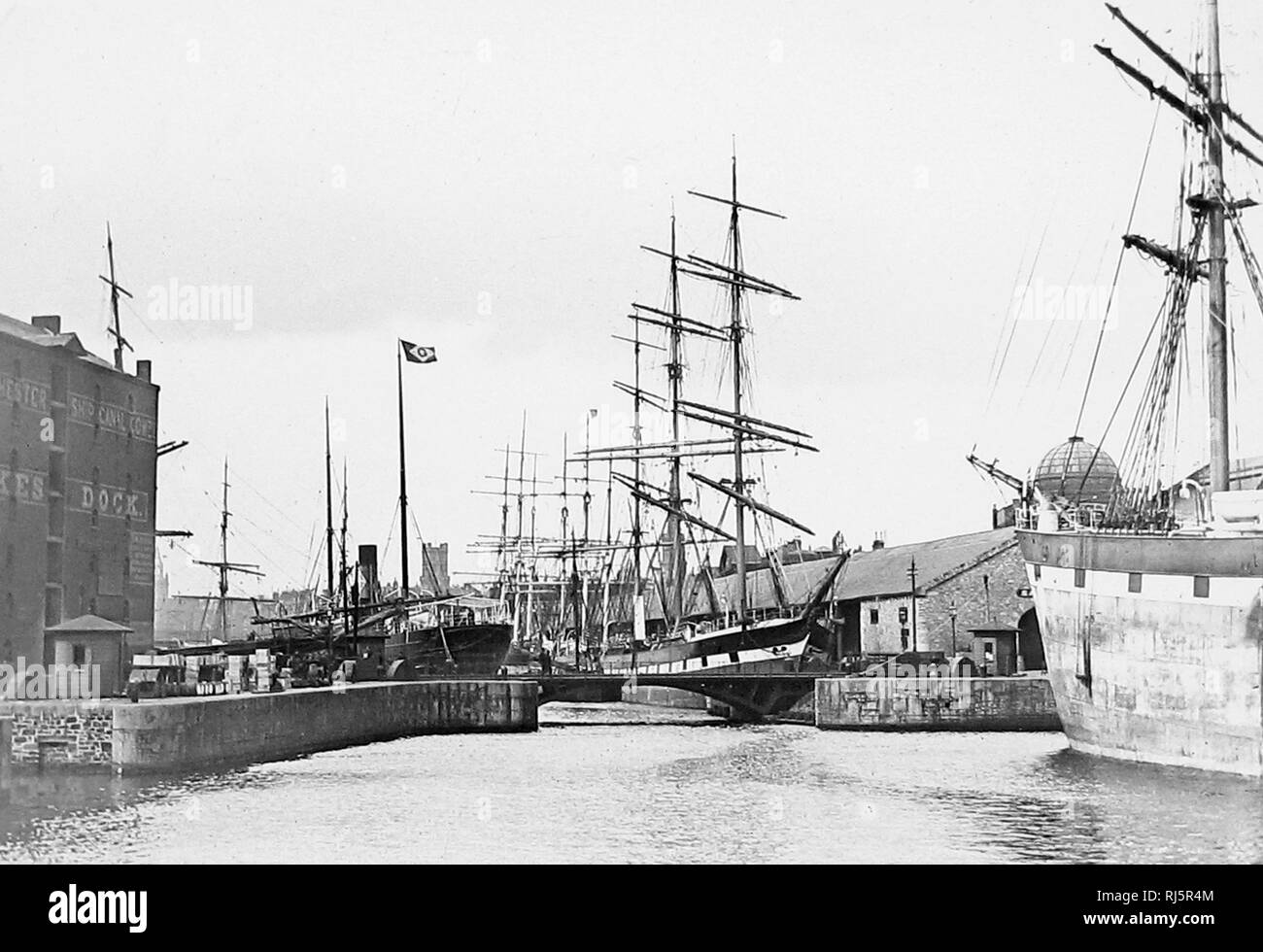 Liverpool ship vintage Black and White Stock Photos & Images - Alamy