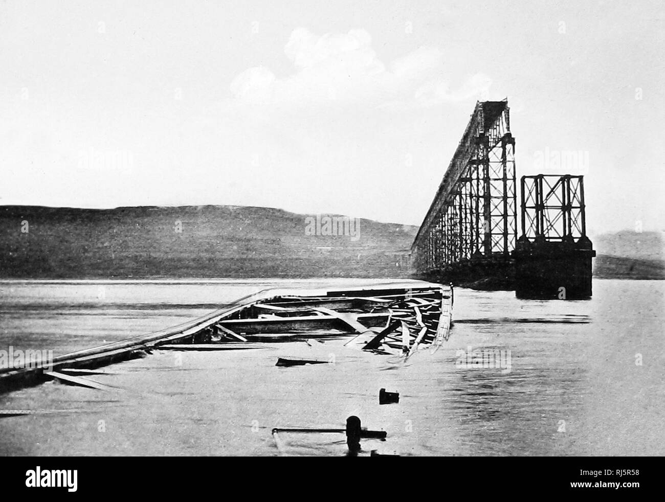 Tay bridge disaster hi-res stock photography and images - Alamy